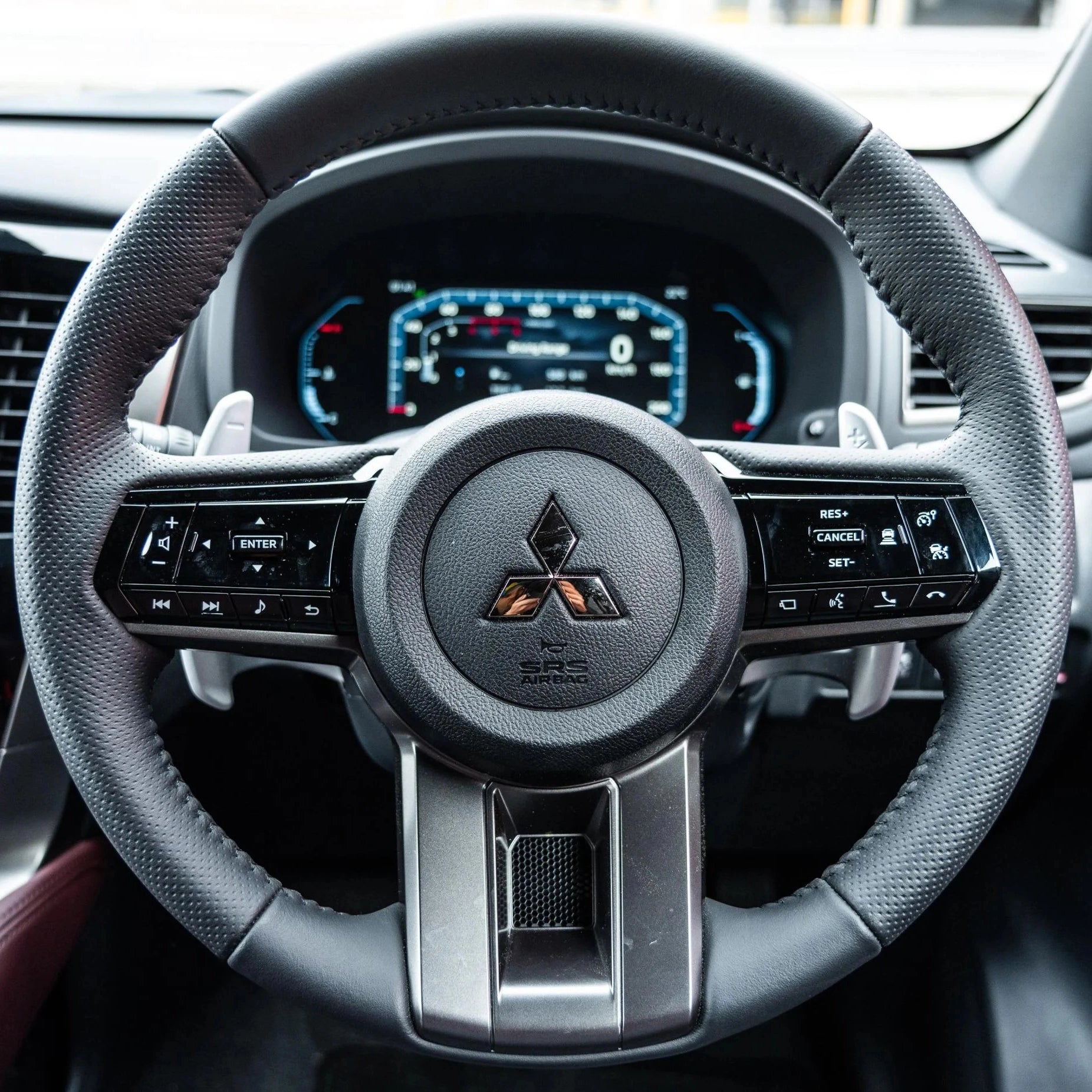 Steering Wheel Cover for Mitsubishi Pajero Montero Triton L200 2025 ...